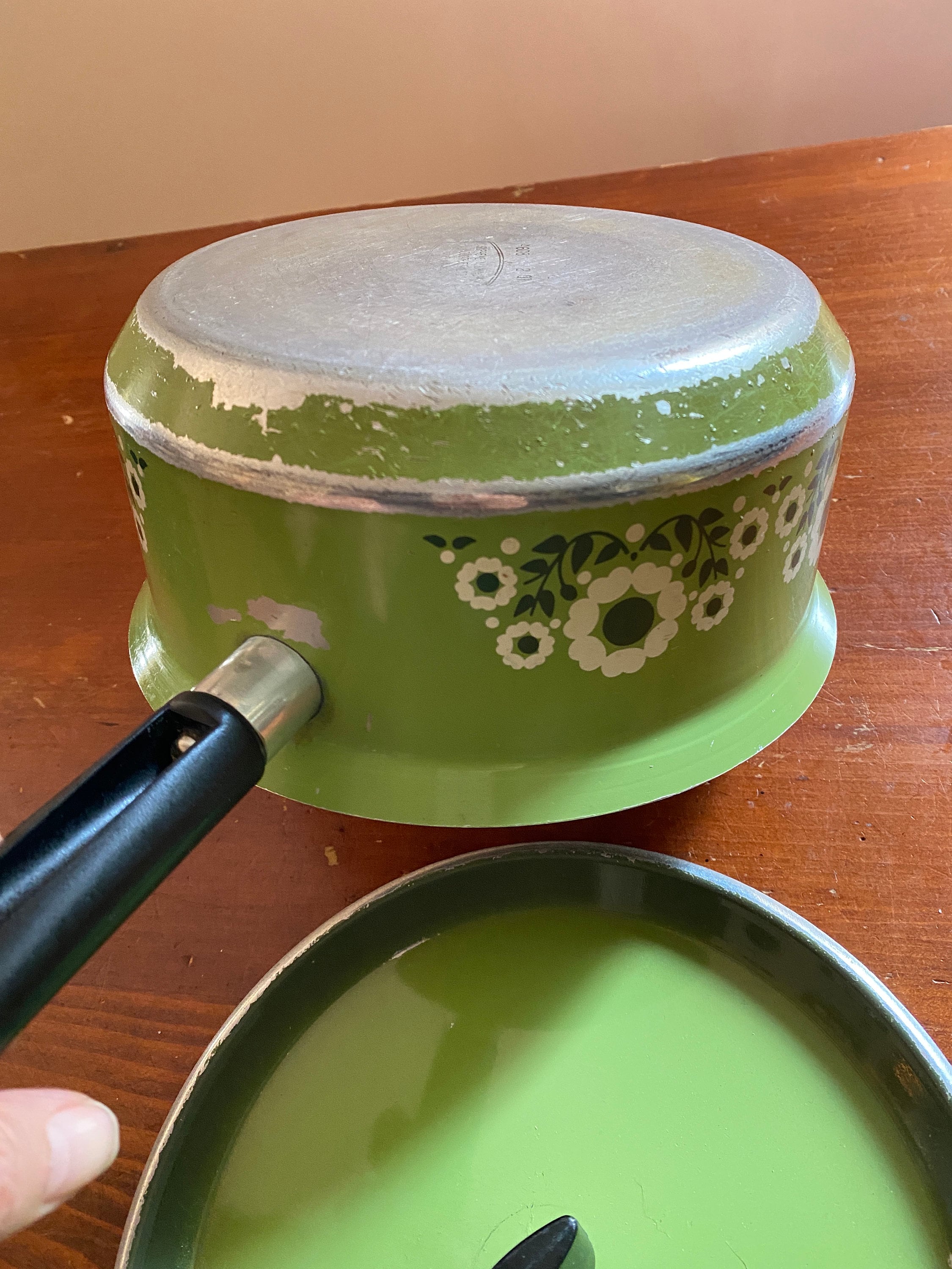 Vintage Supreme Aluminum Industries Made in Canada Cookware 2 Matching ...