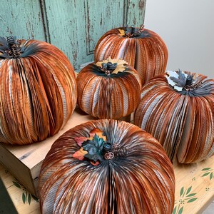 Book Pumpkins CRINKLED PAGES for Fall and Halloween - Etsy