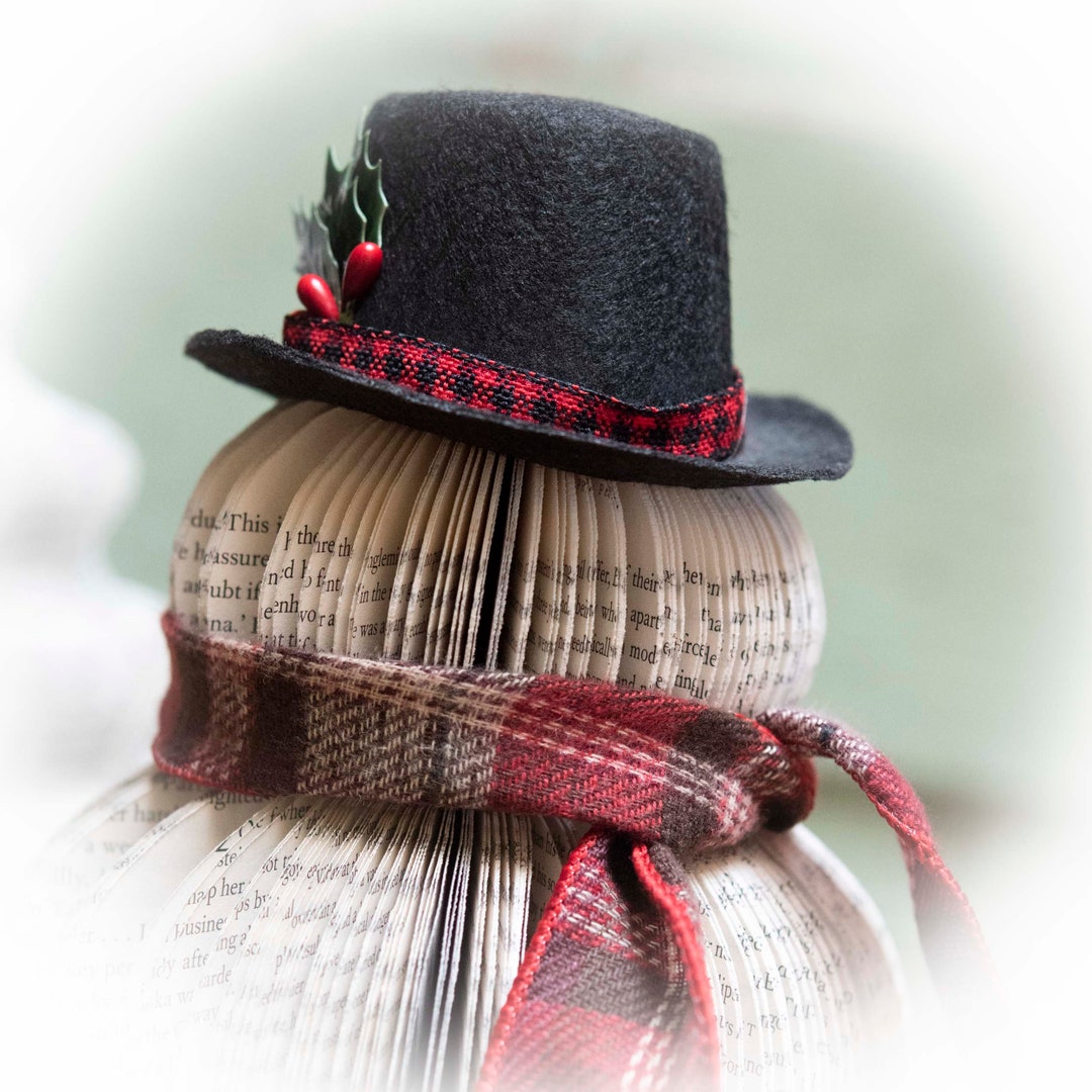 Book Snowman (shown With Christmas Tree) - Etsy