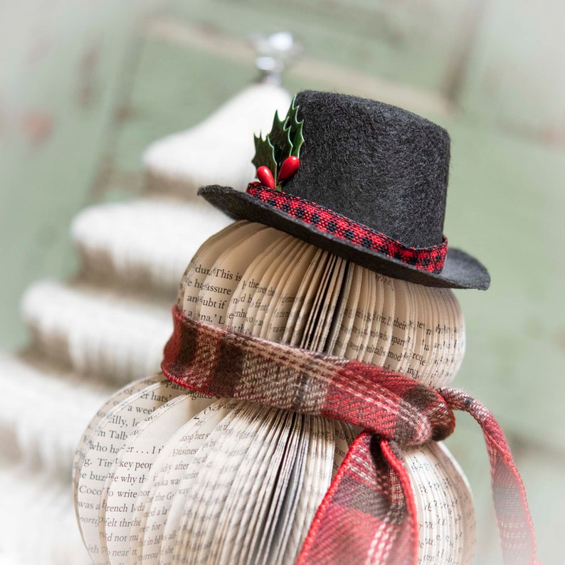 Book Snowman shown With Christmas Tree - Etsy Canada
