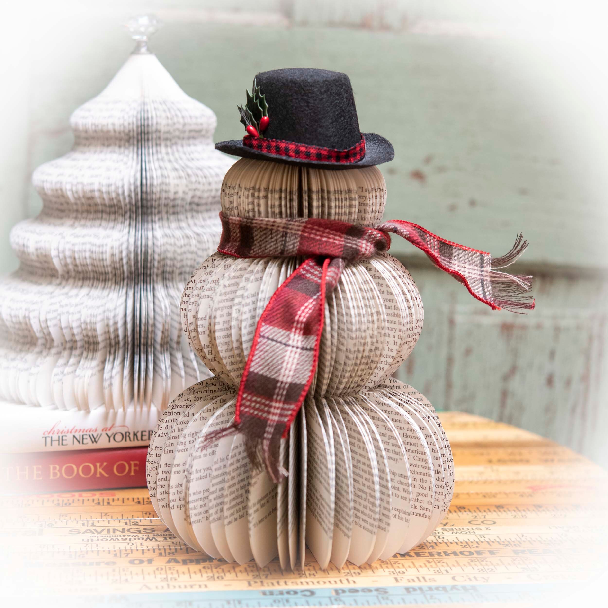 Book Snowman shown With Christmas Tree - Etsy Canada