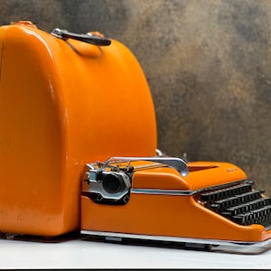 Olympia SM3 Typewriter + Bag - Premium Gift / Typewriter World / Unique ...
