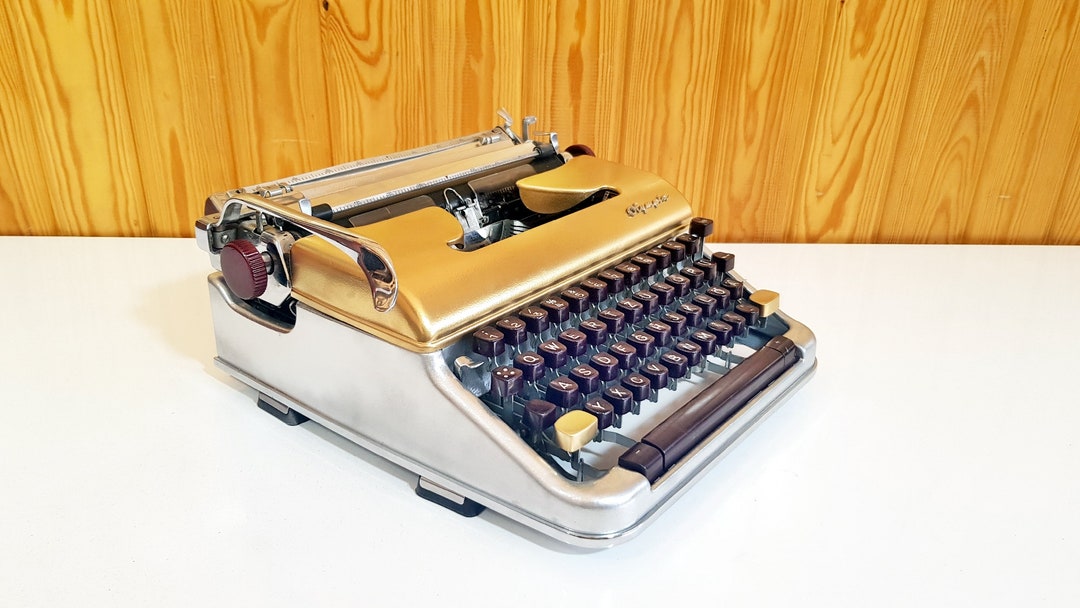 Olympia SM3 Rare Model Typewriter, Vintage Working Typewriter, Old ...