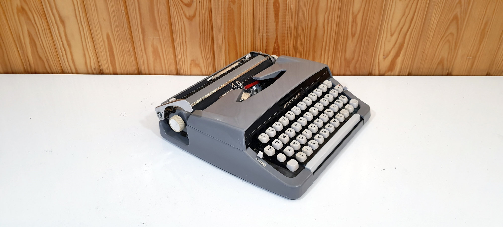 Brother Deluxe Typewriter Like New Fully Serviced Vintage Manual Fully ...