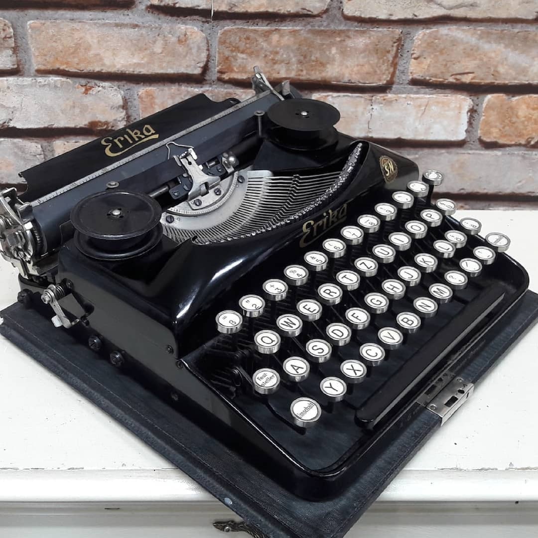 Erika Typewriter: Fully Operational Antique Writing Machine,working ...