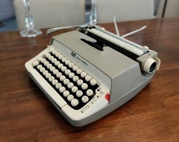 1964 Rare Cursive Script Dawn Grey Smith Corona Galaxie Typewriter ...