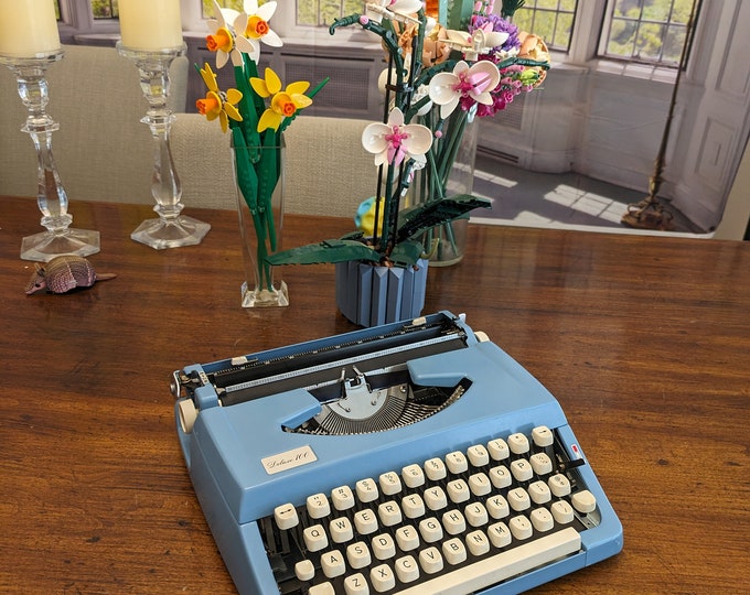1967 Baby Blue Pastel Kmart Deluxe 100 Typewriter by Brother serviced ...