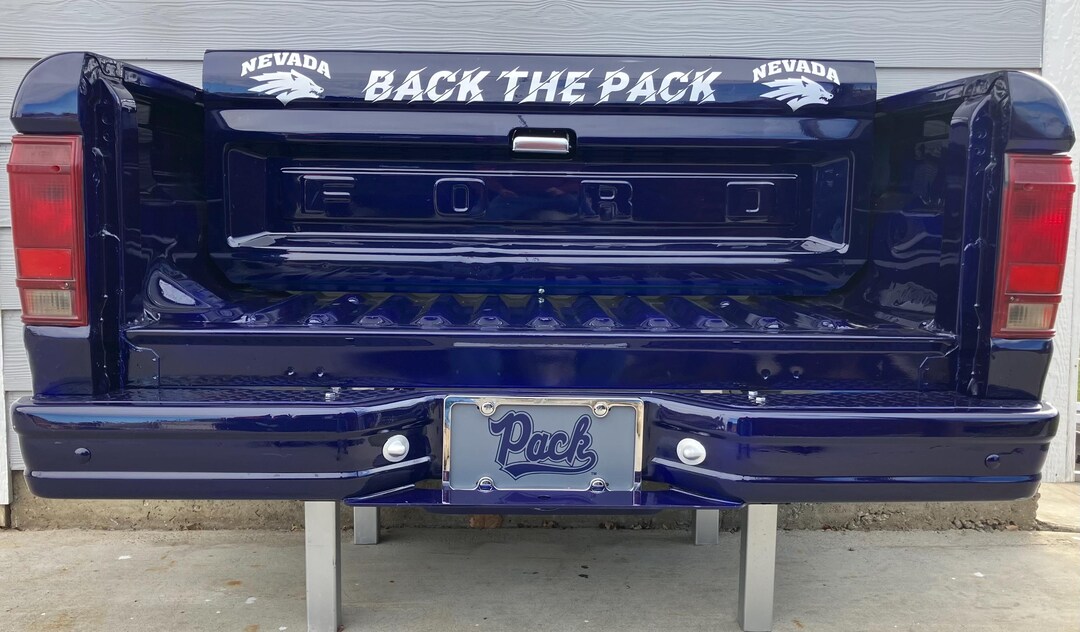 Nevada Wolf Pack Tailgate Bench - Etsy