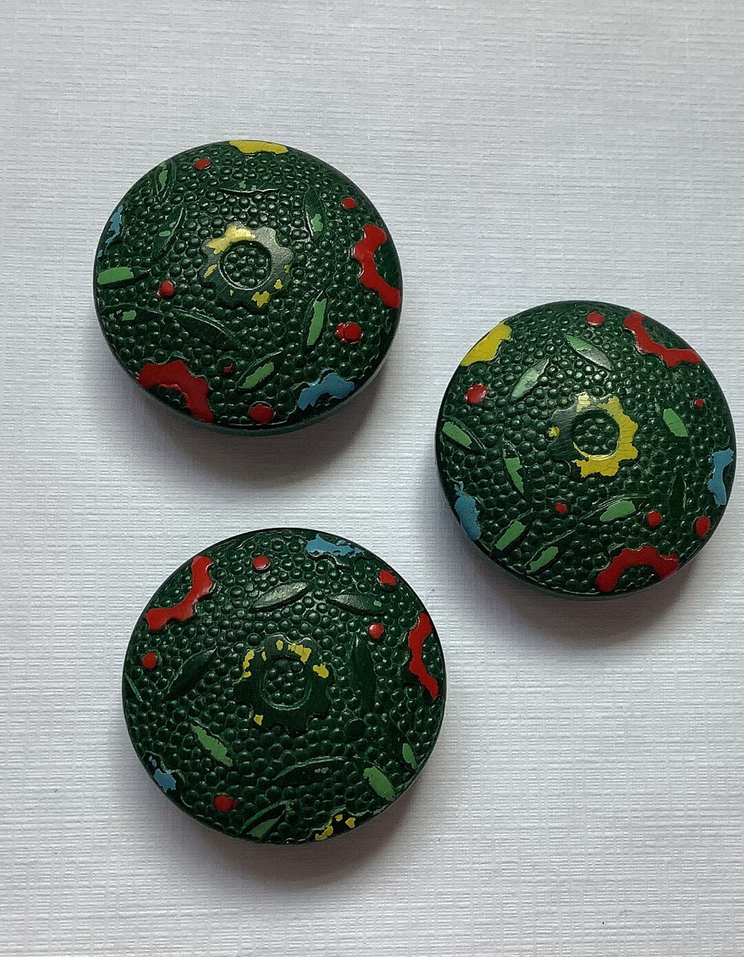 Trio of Vintage Buttons - Etsy