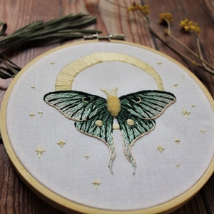 Luna Moth Embroidery Pattern PDF / Digital Hand Embroidery Pattern ...