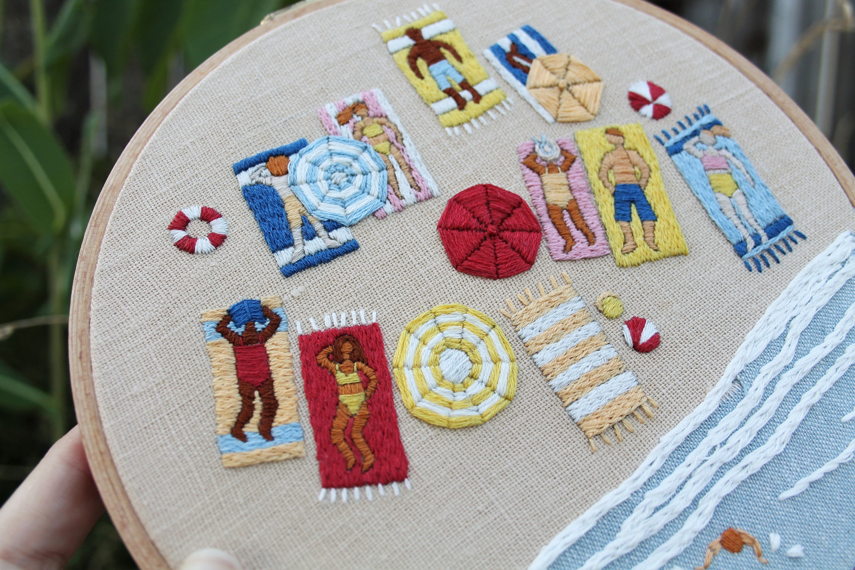 Sunbathers Embroidery Pattern PDF / Digital Hand Embroidery - Etsy