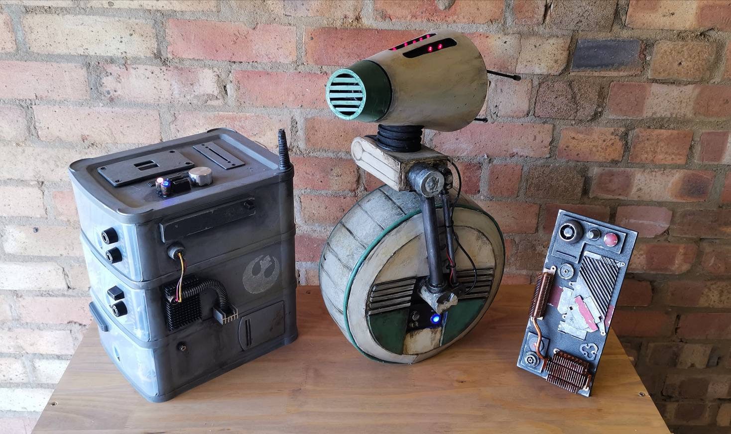 EVA Foam Plans - Build Your Own Full Size 'D-0' Droid From Star Wars ...