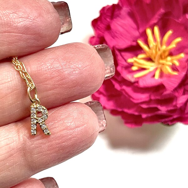 Letter R Necklace - Etsy