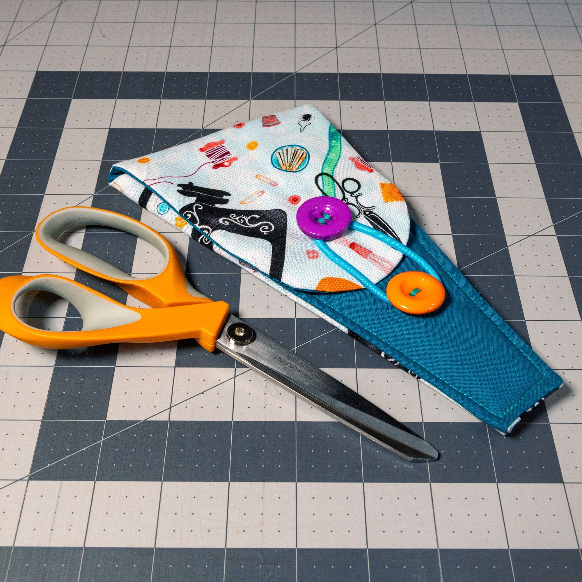 Premium 3-pocket Padded Scissor Holder Case for 3 Pairs of Scissors ...