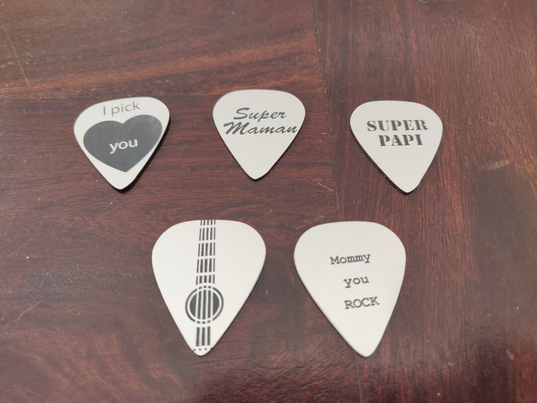 LIQUIDATION! Plectrum, Plectrum, Pick, Guitar, Plastic, Laser Engraving ...