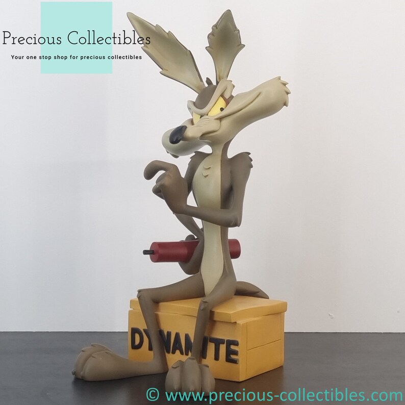 Extremely Rare Vintage Wile E. Coyote Sitting on Dynamite Statue. Only ...