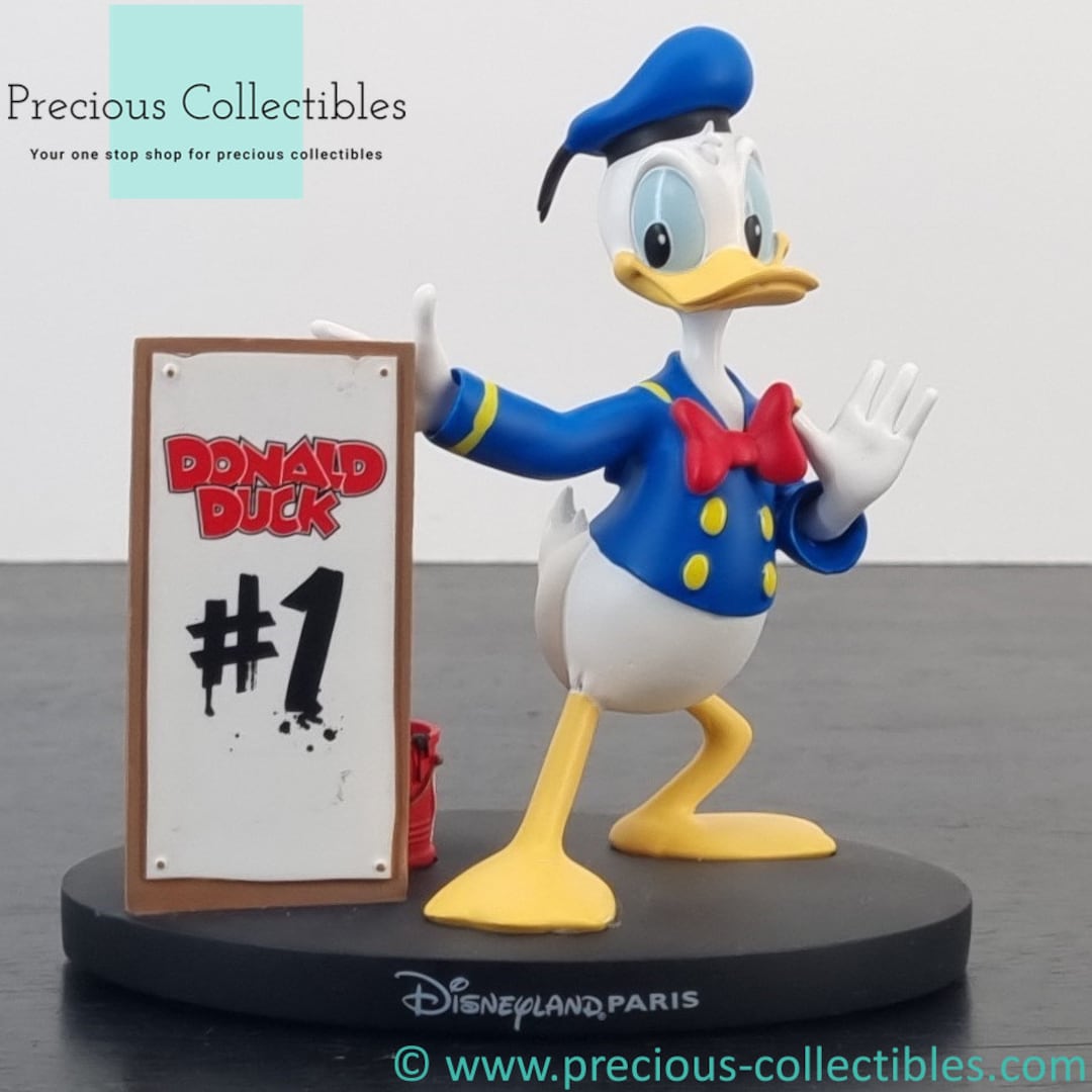 Amazing Donald Duck Figurine. Donald Duck as #1, a Disneyland Paris ...