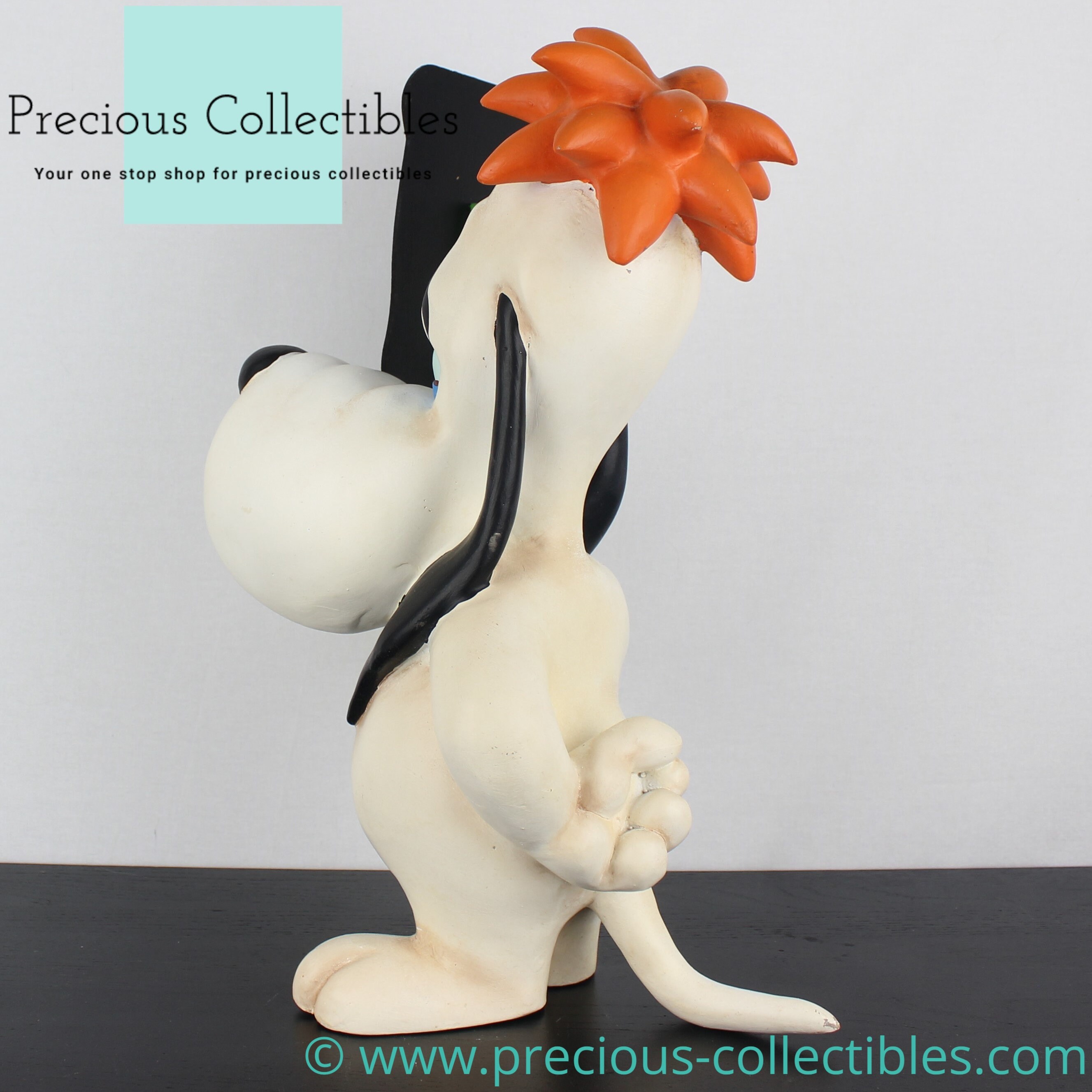 Extremely Rare Vintage Droopy Statue. Holding a Menubord chalkboard ...