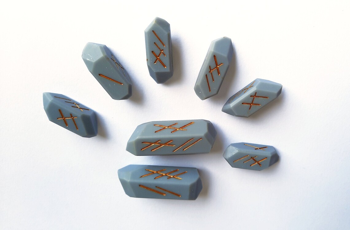 Stone D6 and D4 Dwarf Dice Set for Dungeons and Dragons | Etsy