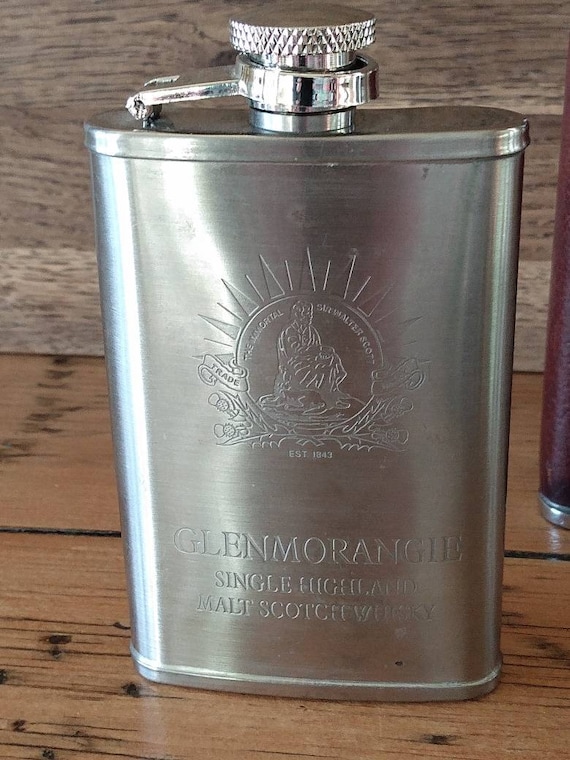 3 vintage hip flasks, lovely collectors items or usea… - Gem