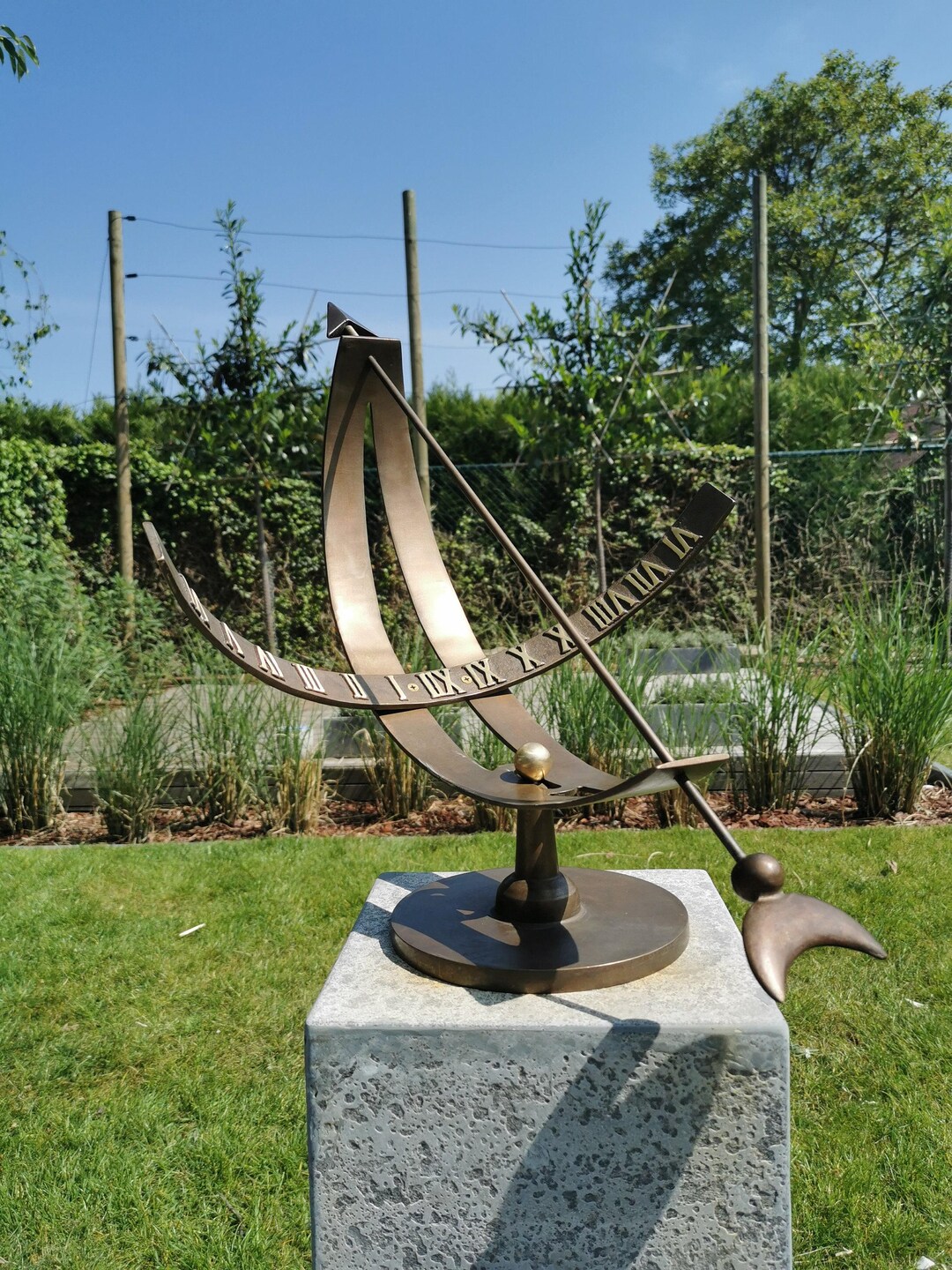 Bronze Sundial Garden Statue Classic Model Bronze Garden Decoration ...