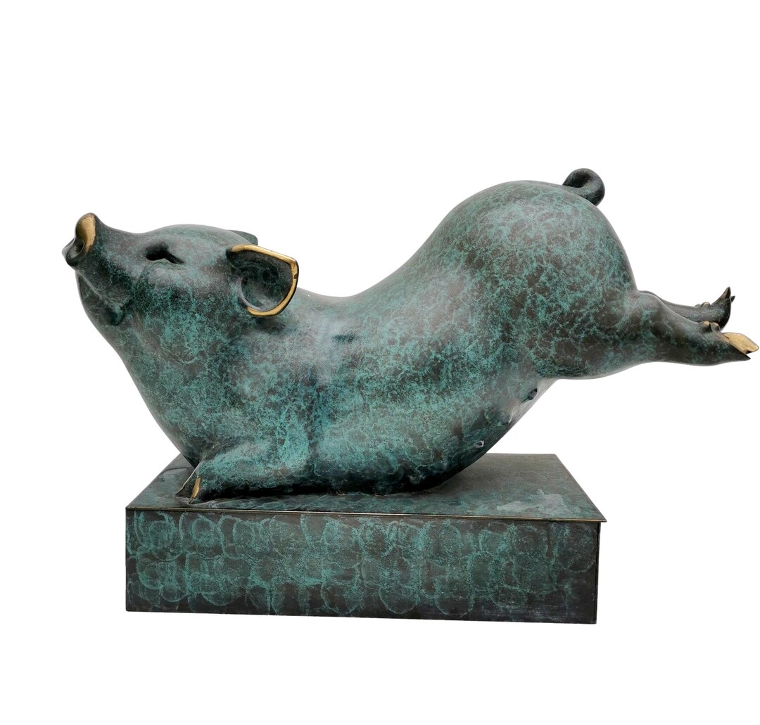 Life-like Bronze Pig Sculpture Eye-catching Animal Art With Patina ...