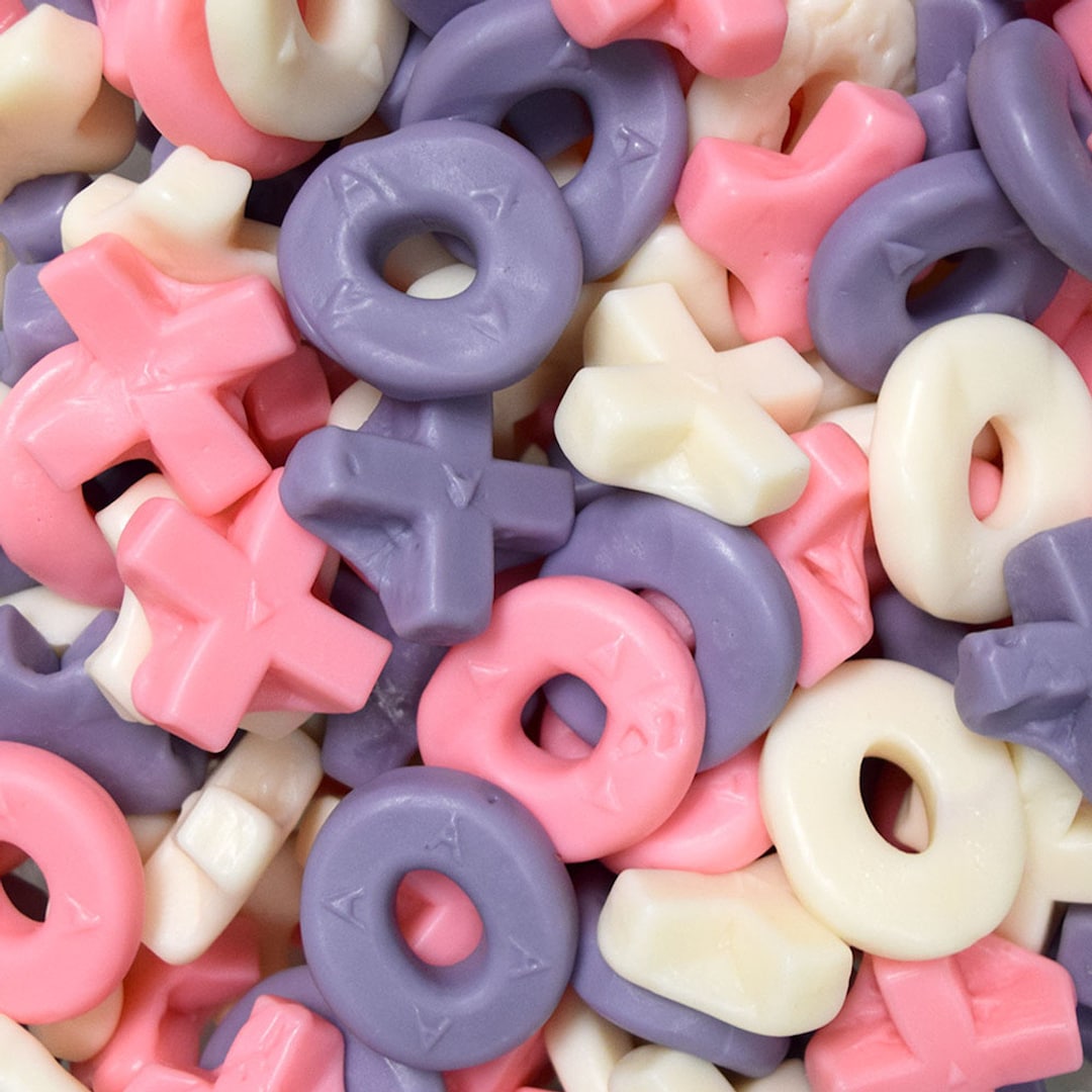 Gummi Hugs & Kisses, Pastel Gummi, XOXO Gummy Candy, Fruity Flavors ...