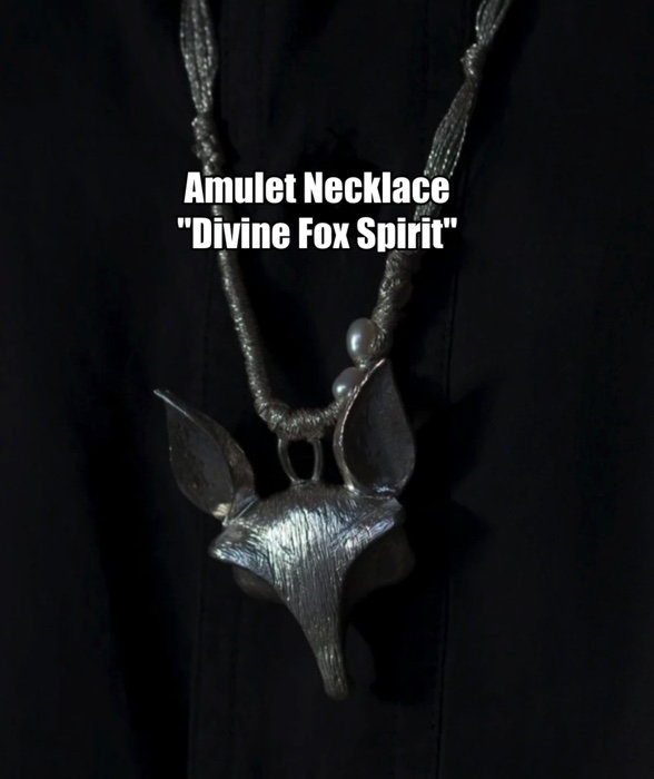 Amulet Necklace divine Fox Spirit Silver & Pearls - Etsy