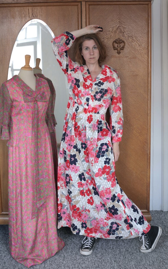 White Handmade Semi-Sheer 1970s Maxi Day Dress with C… - Gem