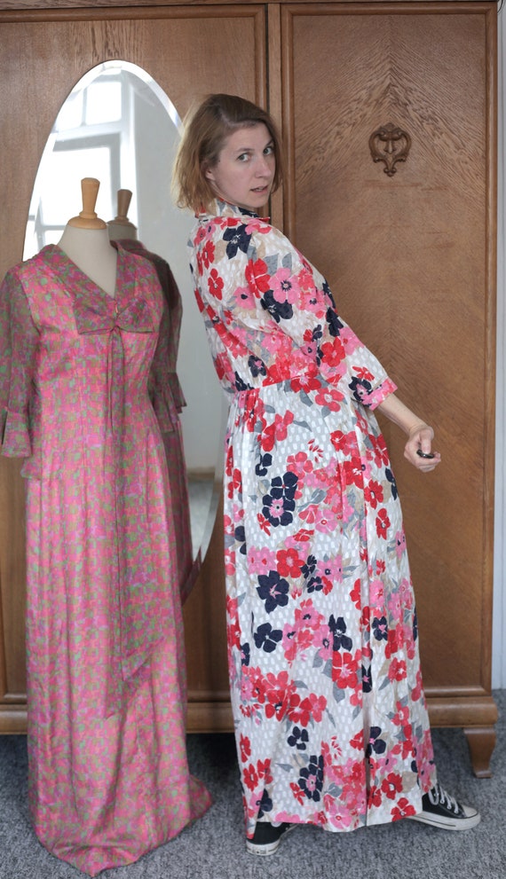 White Handmade Semi-Sheer 1970s Maxi Day Dress with C… - Gem