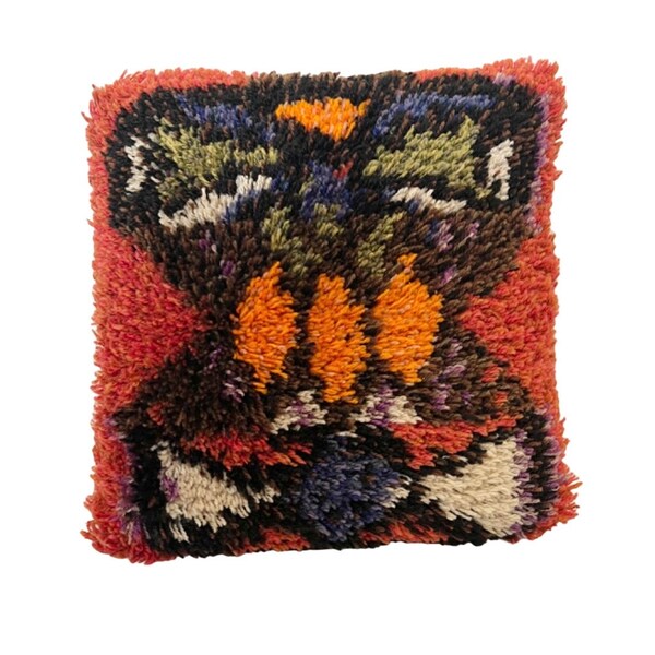 Latch Hook Pillow - Etsy