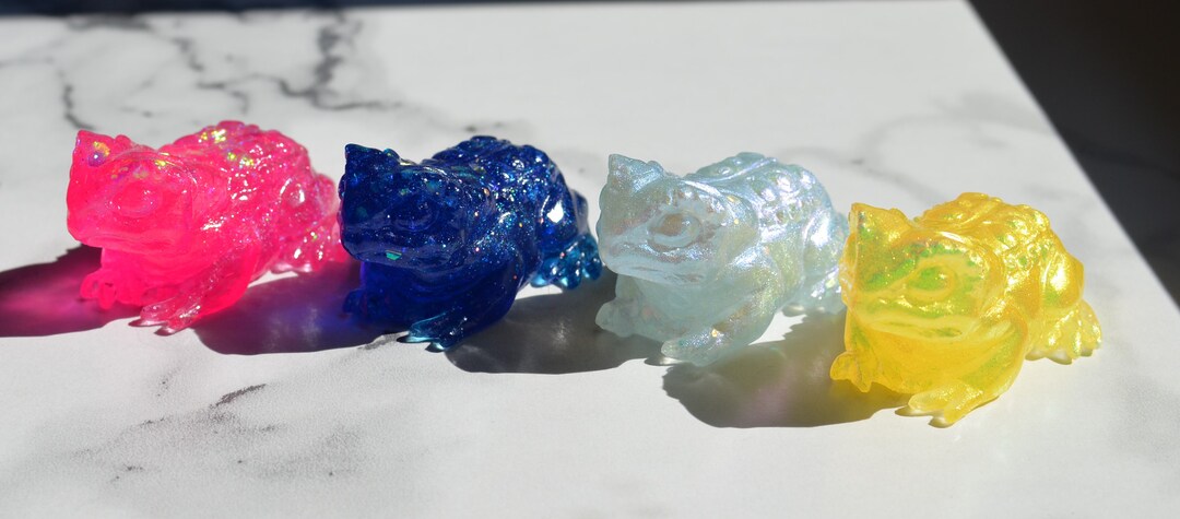 Crystl Creatures - Fairy Toad by Unicorn Crossing Iridescent Resin Frog ...