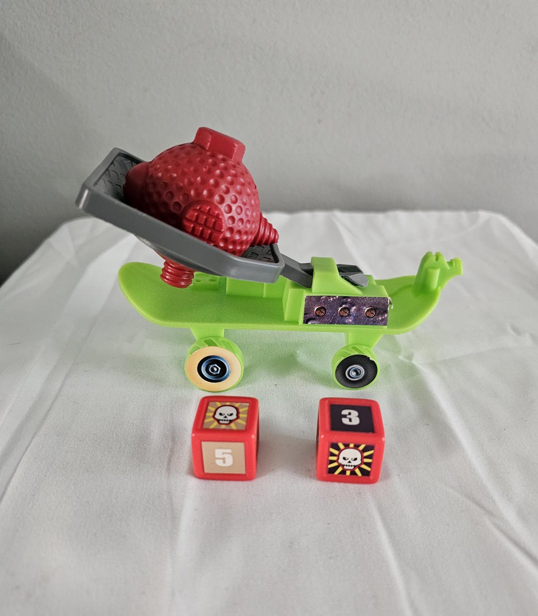 1998 Small Soldiers Board Game Replacement Catapult, Projectile and ...