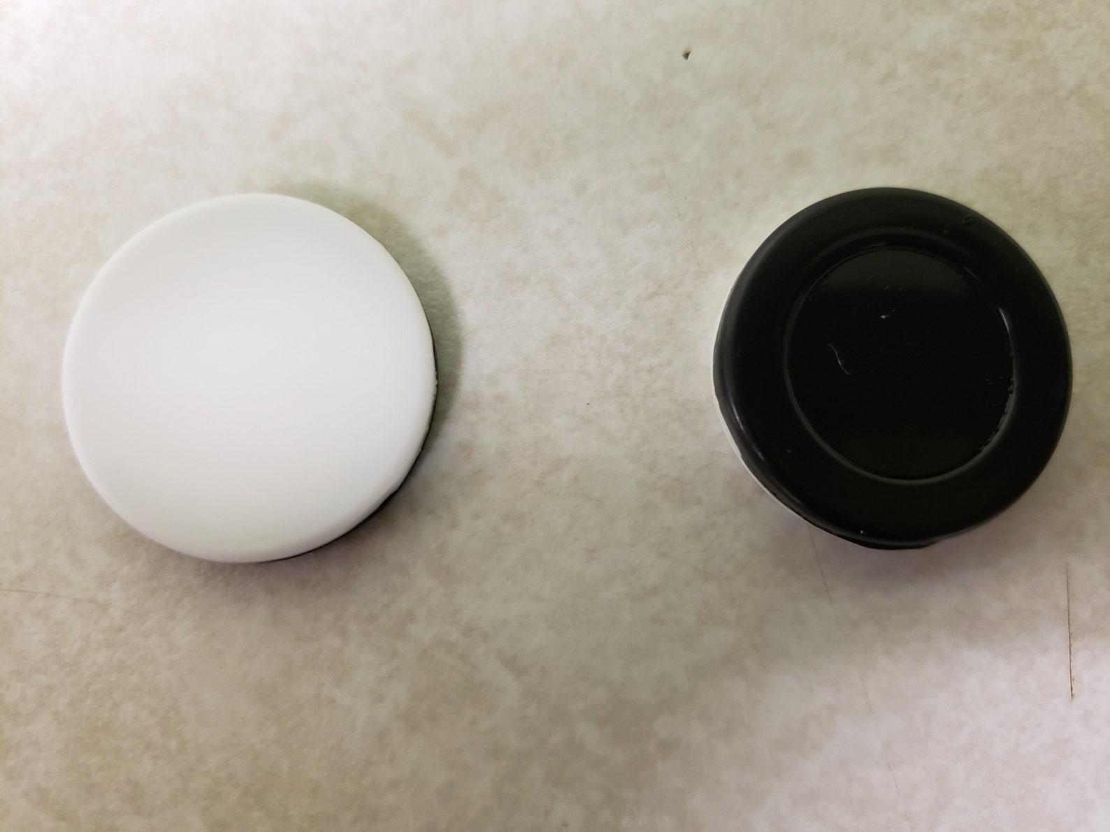 Othello Game Replacement Smooth Side/raised Edge Side Tiles (64) - Etsy