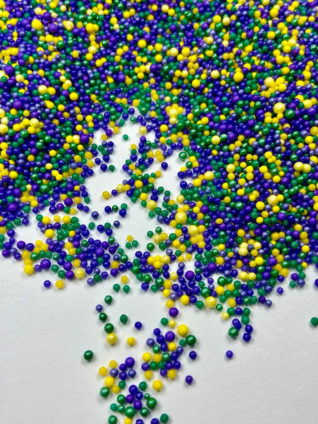 Mardi Gras Bits Sprinkle Mix Green Purple Yellow Nonpareils Sprinkle ...