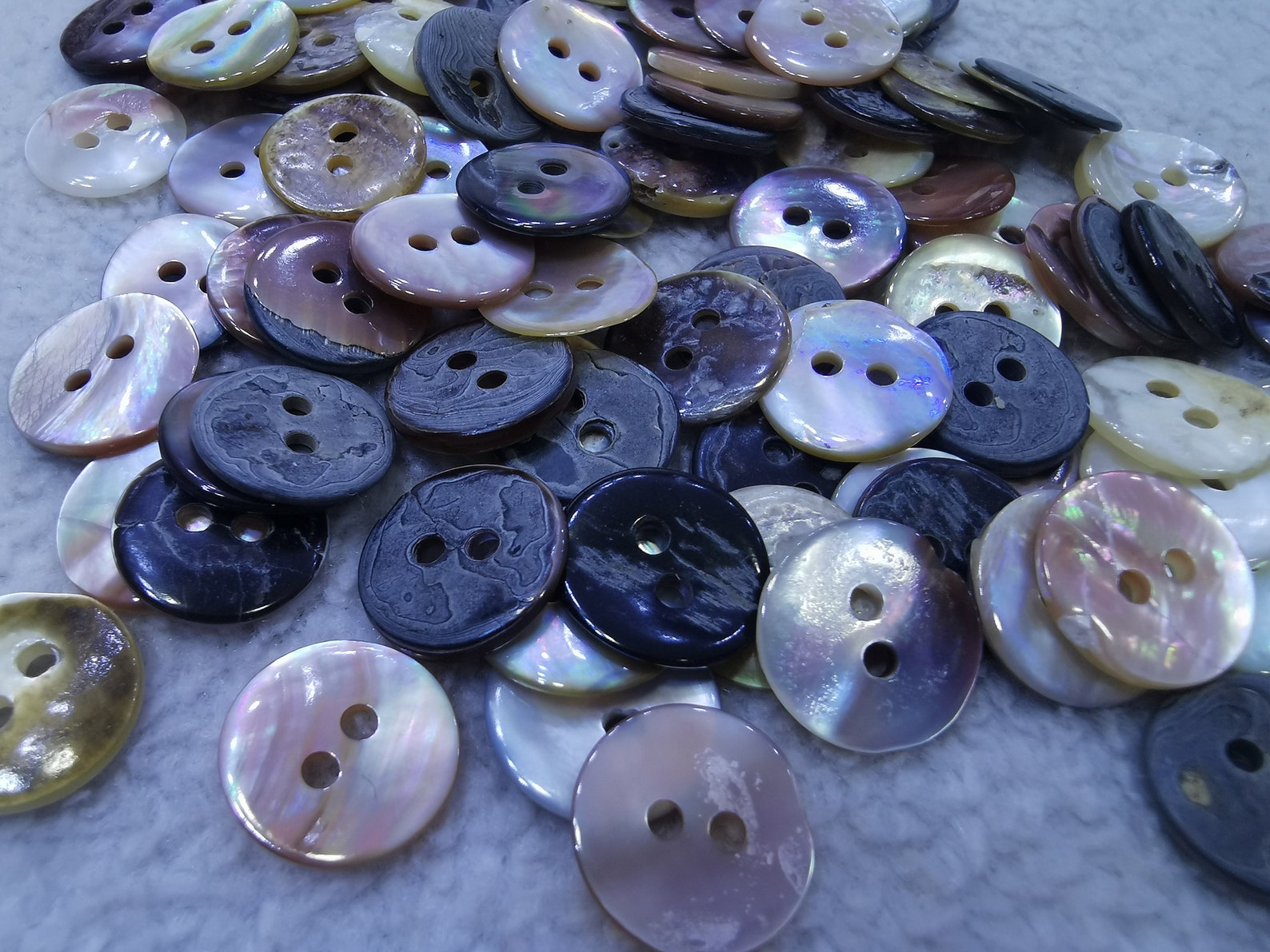 12mm Genuine Purple Red -grey Black Shell Buttons - Mother of Pearl ...