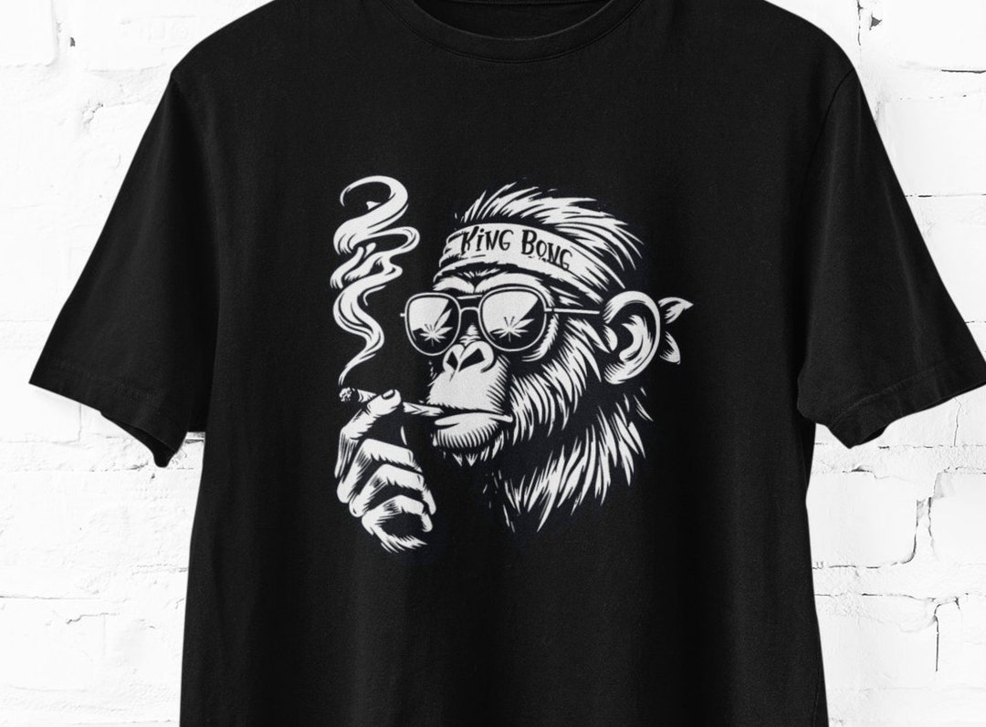 King Bong Funny Smoker Shirt, Relaxed Weed Lover T-shirt, Stoner Gift ...