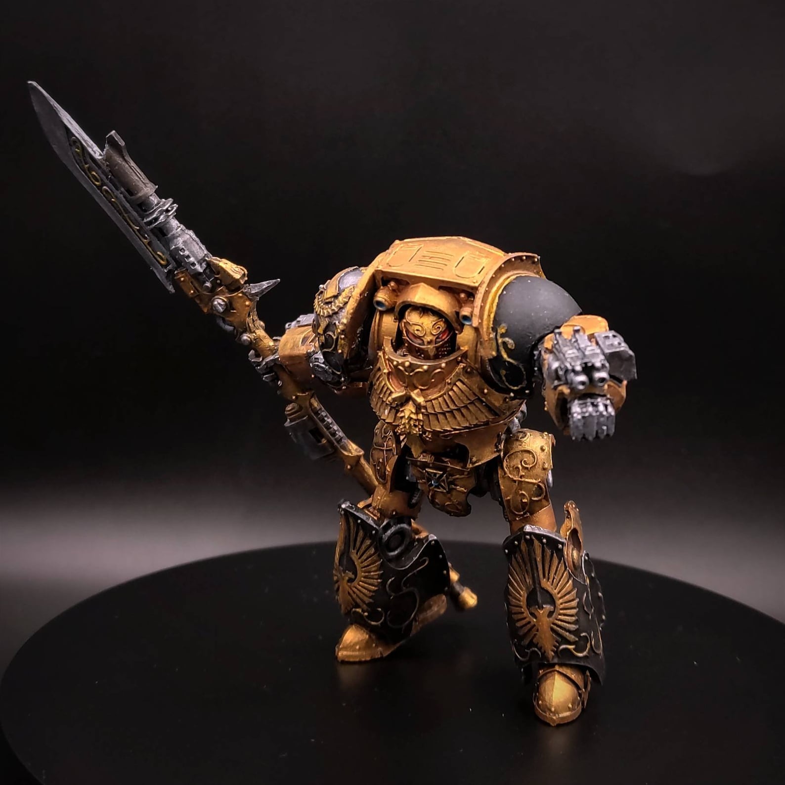 Legio Custodes Contemptor-Achillus Dreadnought painted | Etsy