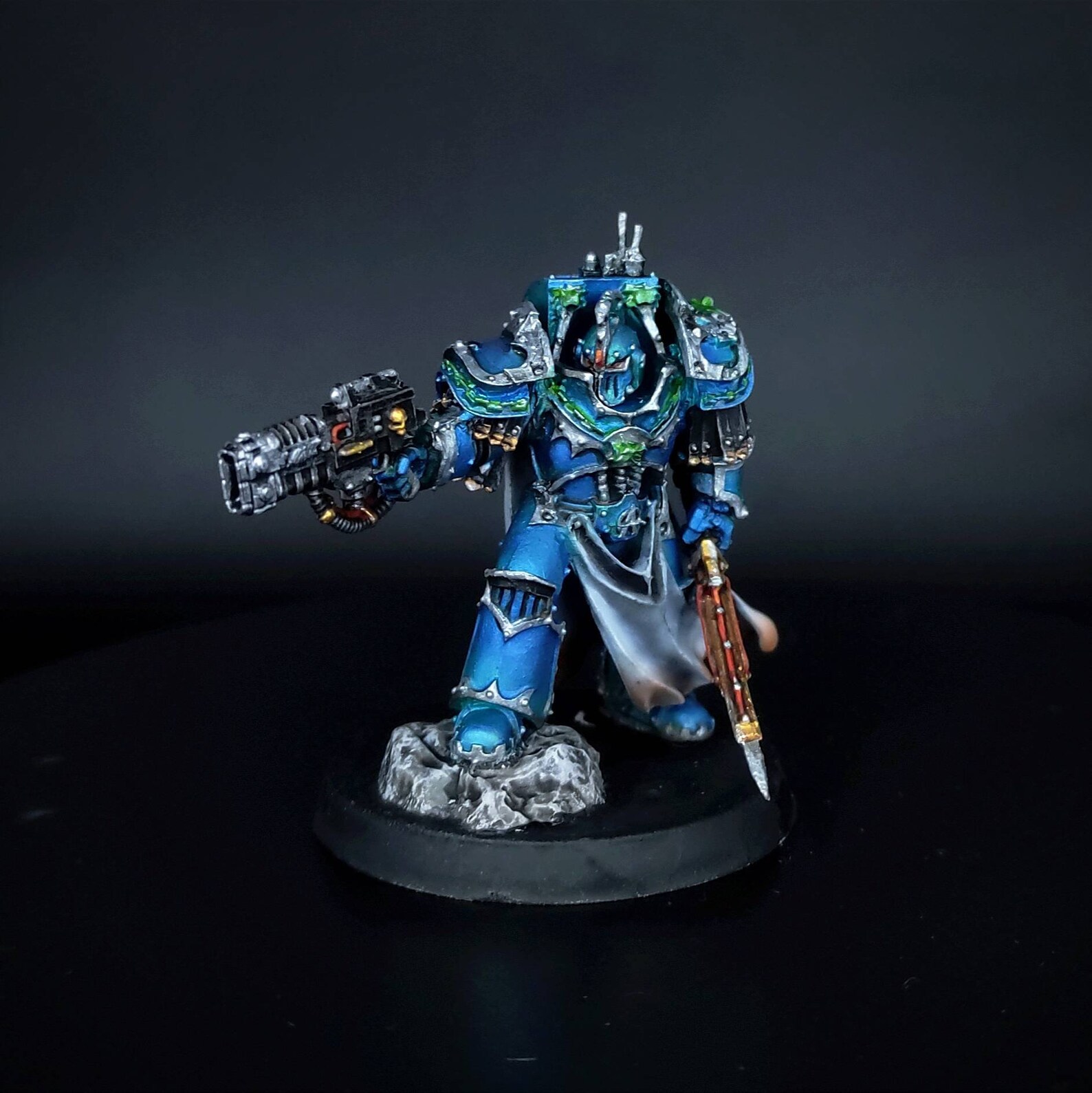 Alpha Legion Praetor / Praetor in Cataphract Armor Painted - Etsy