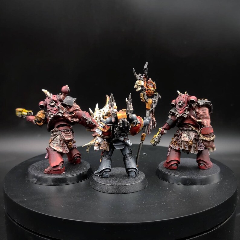 Word Bearers Zardu Layak and Blade-slaves Bodyguard Painted - Etsy