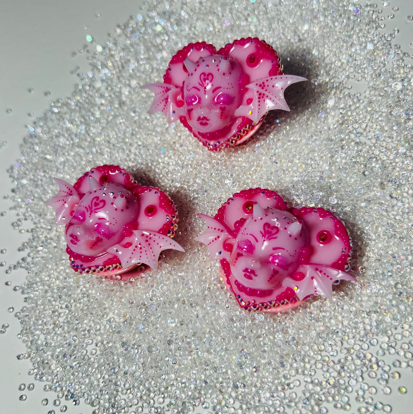 Lost in Love Oni Grippie - Etsy