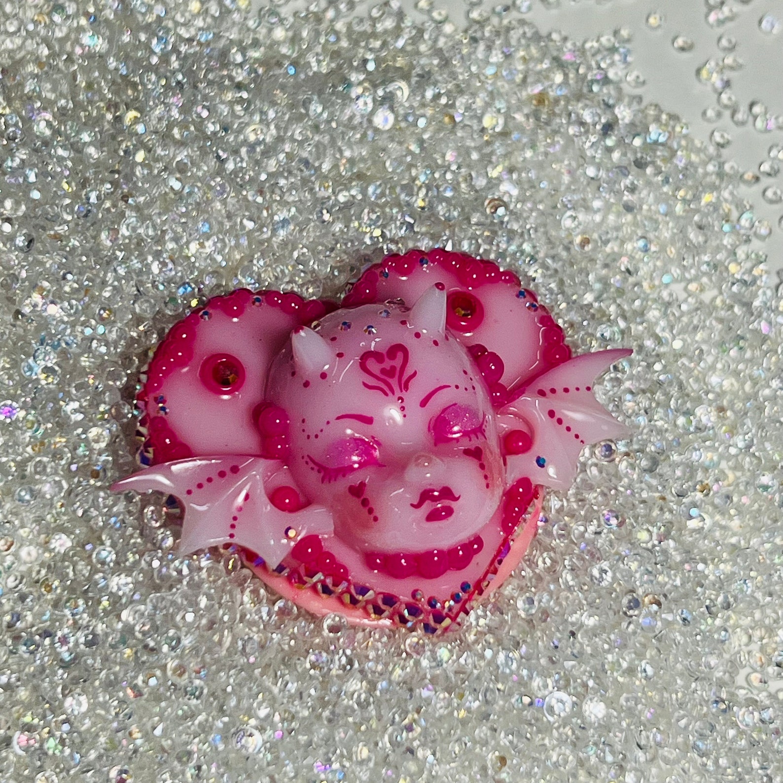 Lost in Love Oni Grippie - Etsy