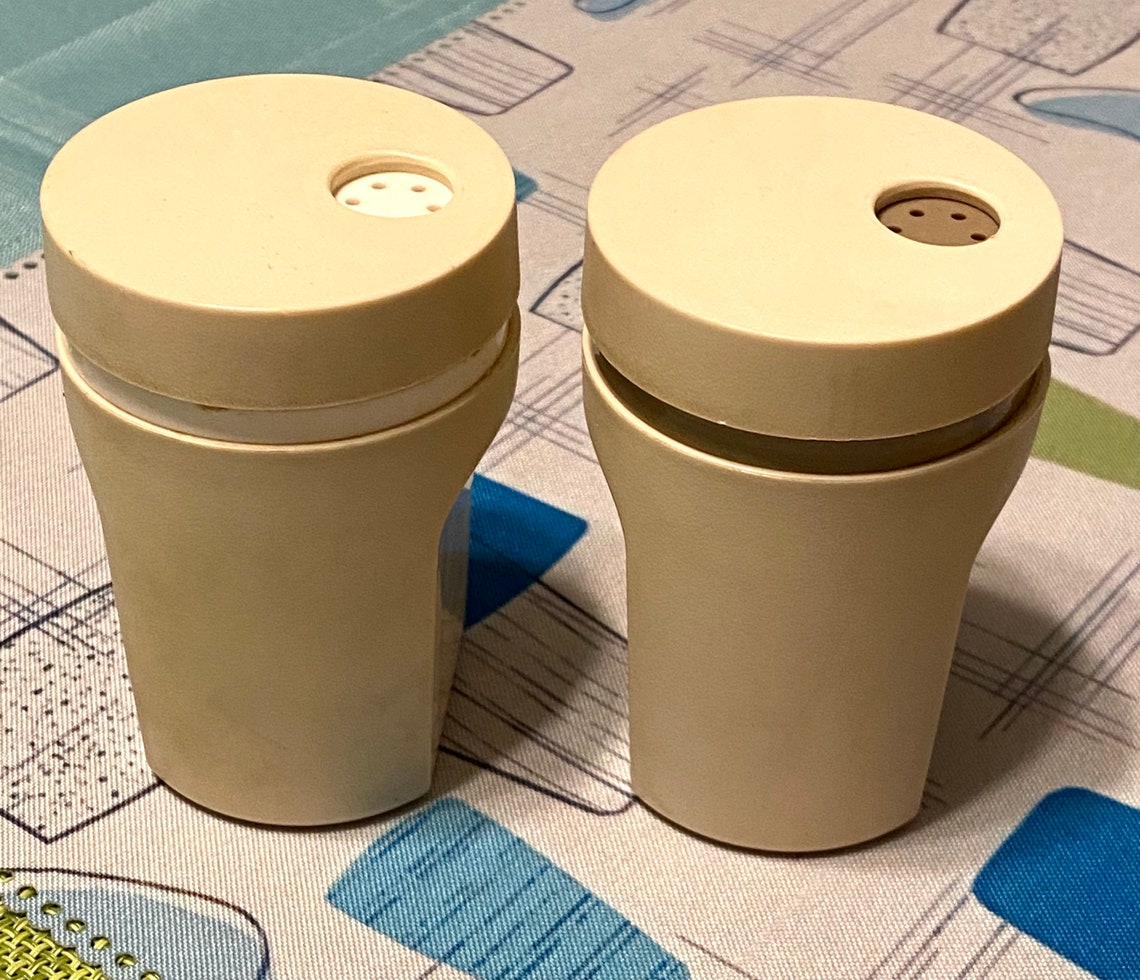 Vintage Tupperware Salt and Pepper Shakers Rotating Lid 1471 | Etsy