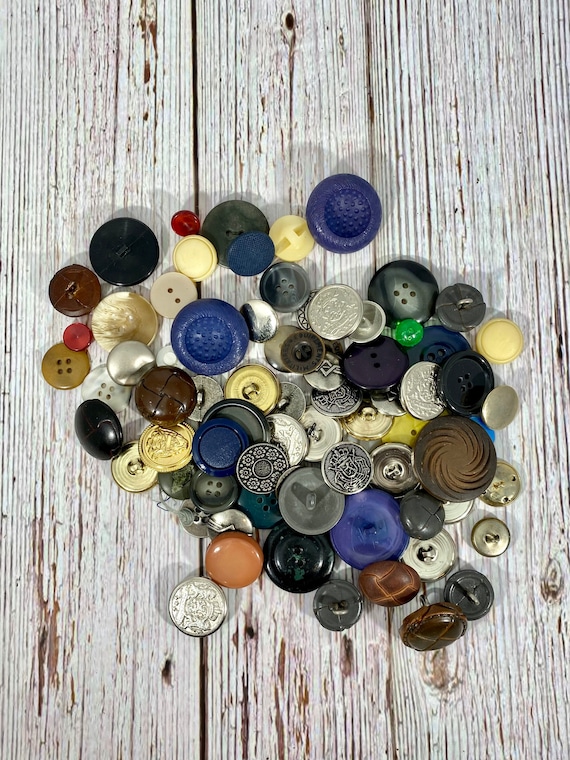 Vintage Buttons Assortment Lot Mixed Sizes - Gem
