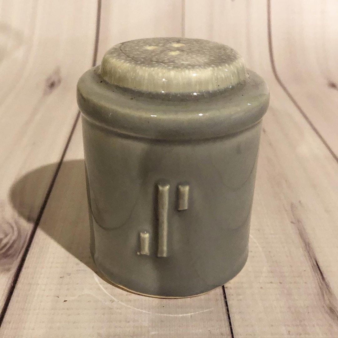 Vintage Hull Single Shaker - Etsy
