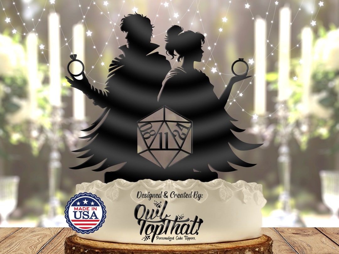 Dungeons & Dragons Couple With D20 Dice Personalized Date Gamer Themed ...