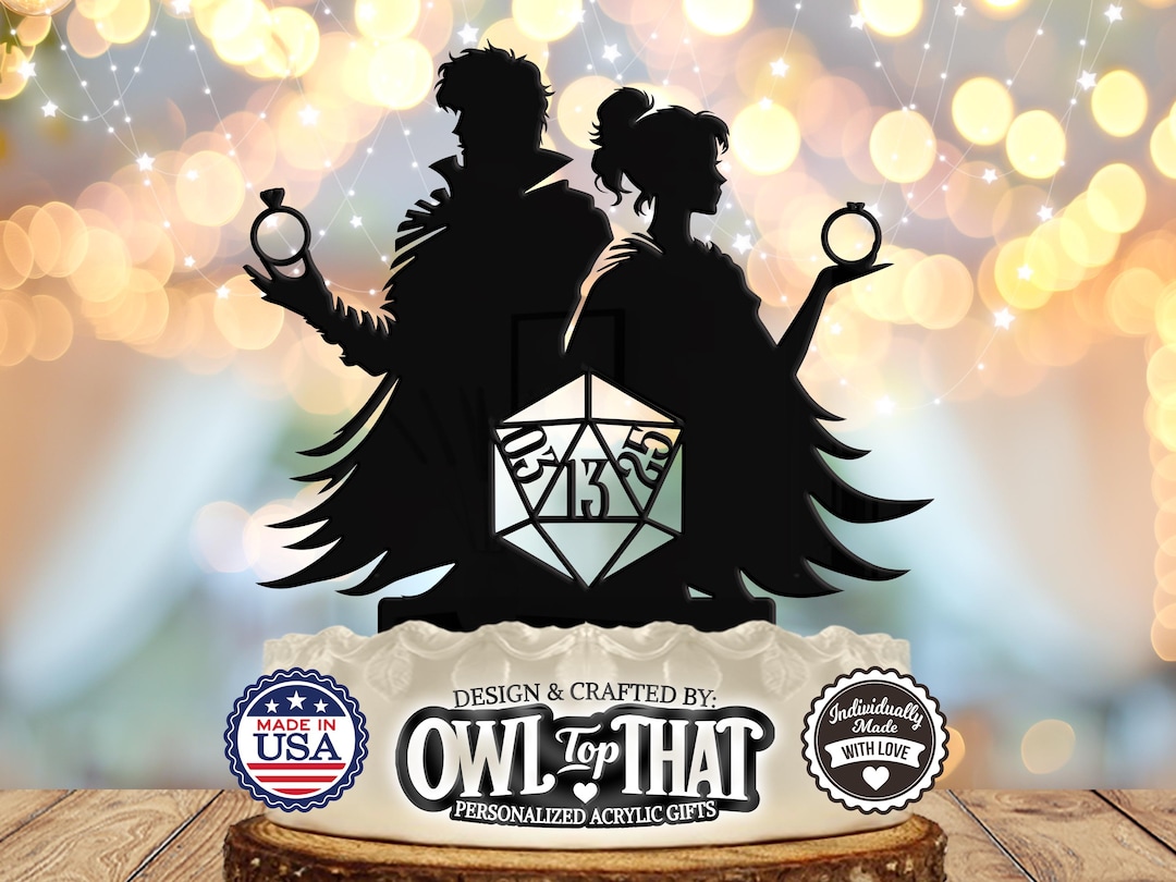 Dungeons & Dragons Couple With D20 Dice - Personalized Date - Gamer ...