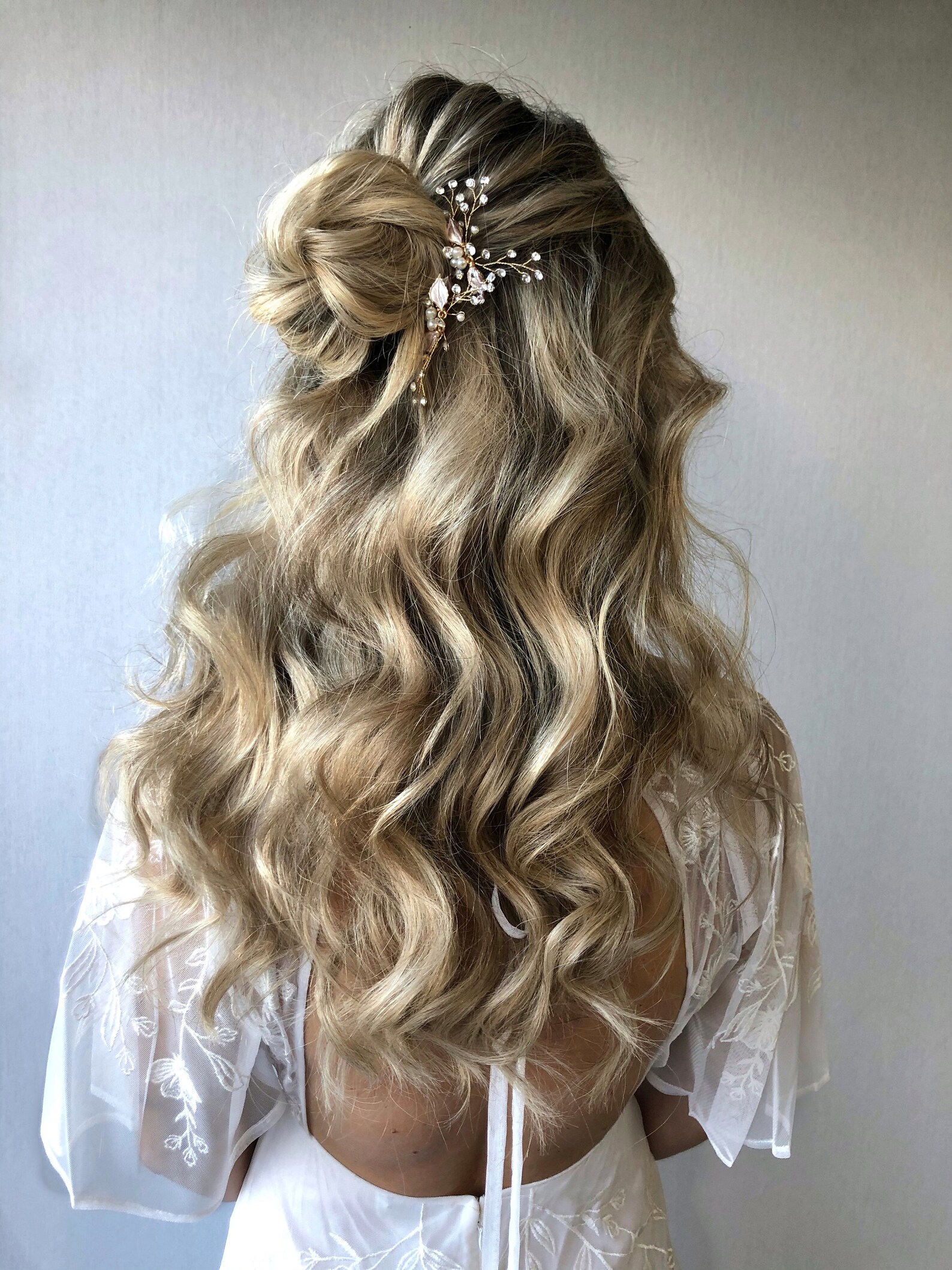 Elegante Bohemian Haaraccessoires Met Bloemen En Bergkristal, HERA ...