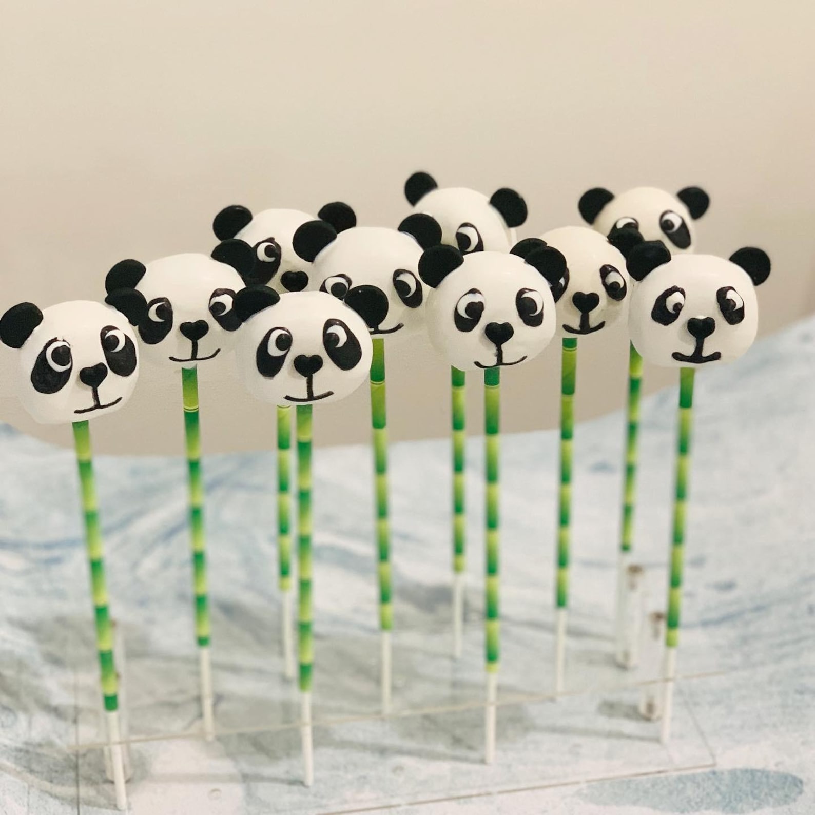 Pandas Cake Pops, Unique Cake Pops, Custom Cake Pops, Cake Pops Gift ...