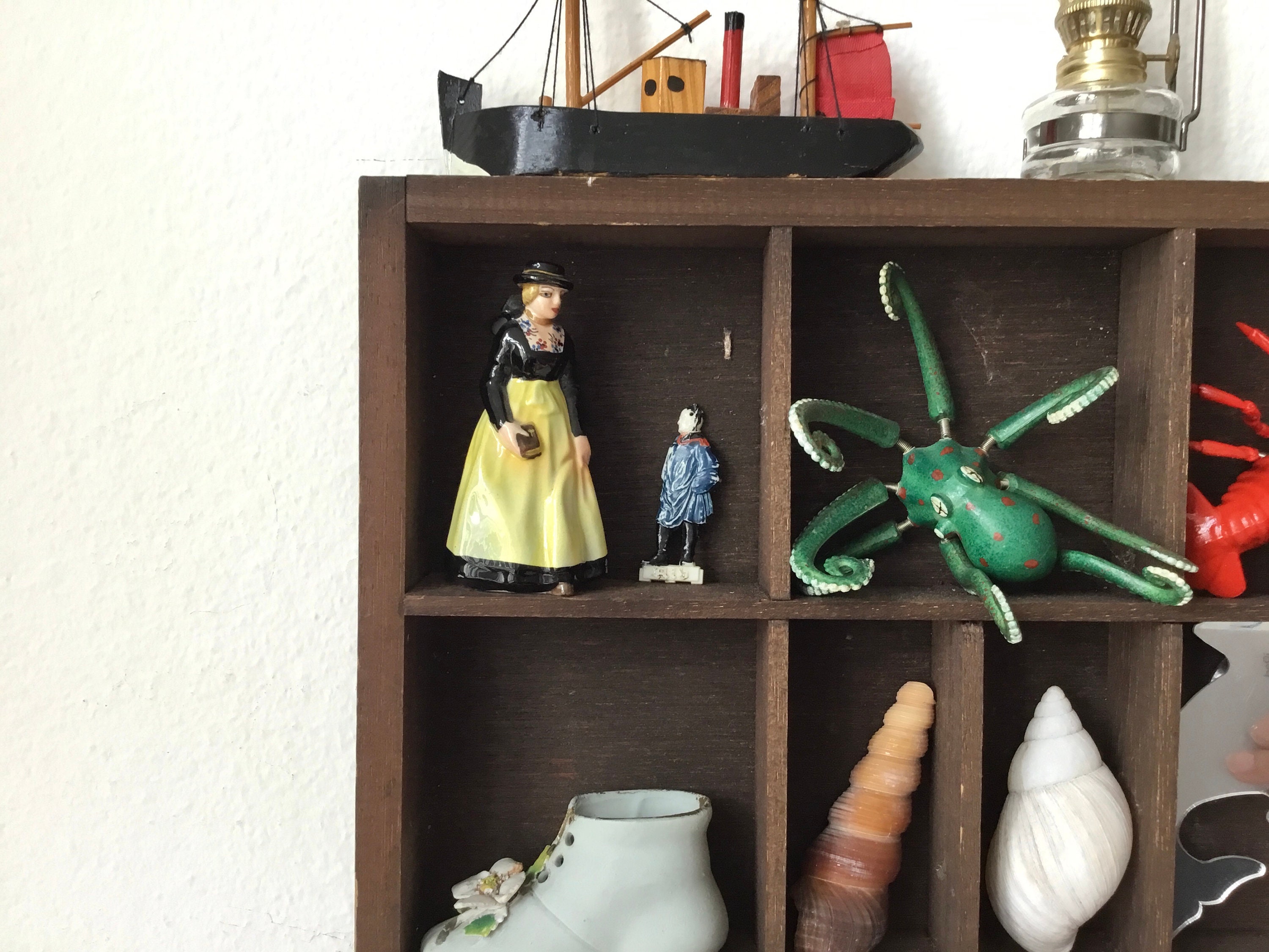 Shadowbox Great Vintage Display Case Printers Type Case Full of Vintage ...